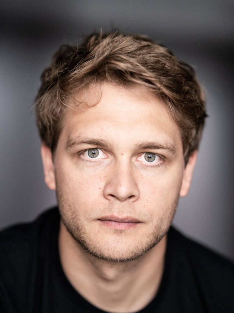 Actor de Doblaje :: eliasramogalian